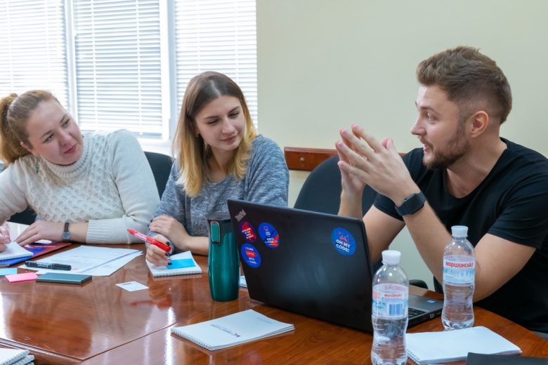 IT Careers in GeeksForLess | Training & Tech Jobs | Join Us